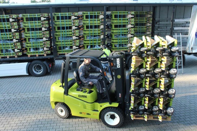 5 Common Forklift Hazards You Can Easily Prevent