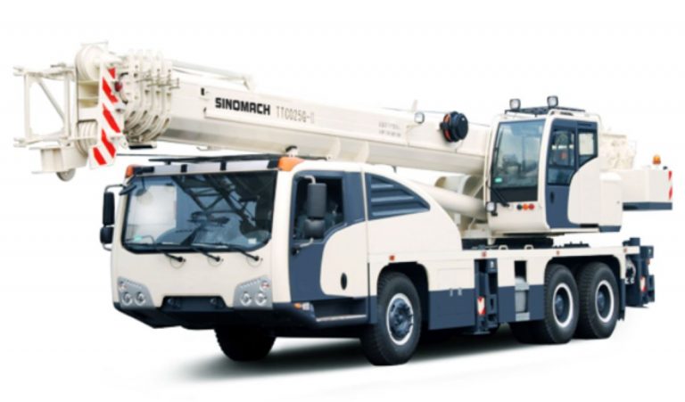 7 Common Types of Cranes for Construction