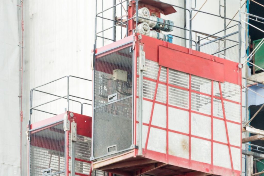 Why Are Construction Hoists Better Than Lifts?